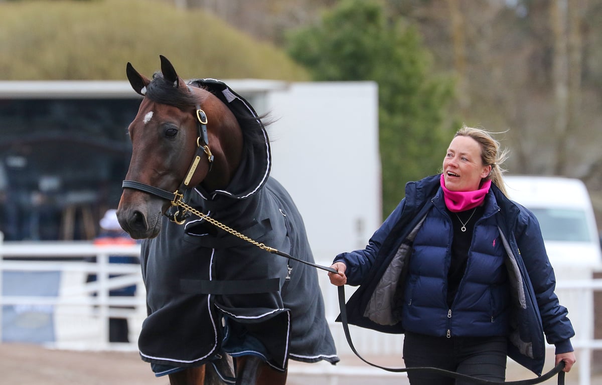 Äänessä Yonkers Internationalin voittaneen Cokstilen hoitaja Anu Intonen