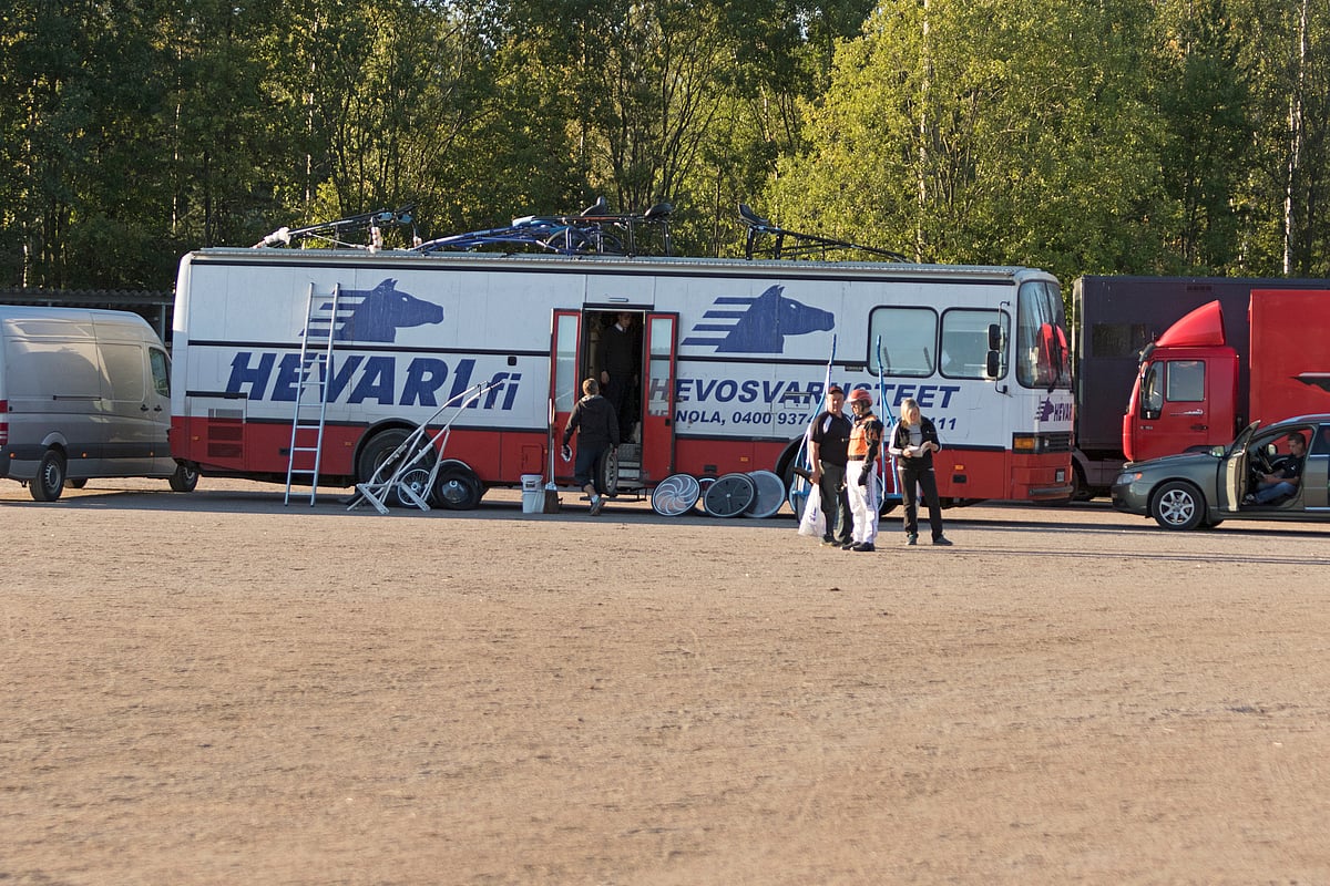 Hevari avaamassa varustemyymälän Vermoon - "Aloitus menee ehkä ...