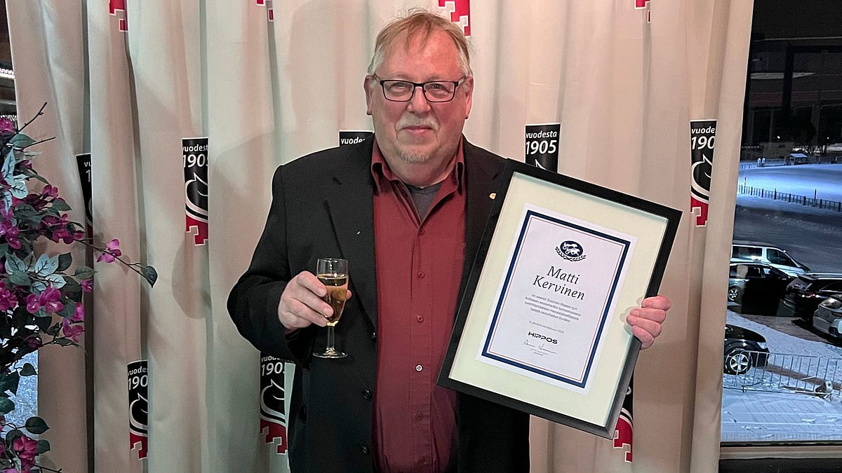 Äänessä Hippoksen kultaisen ansiomerkin saanut Matti Kervinen ...